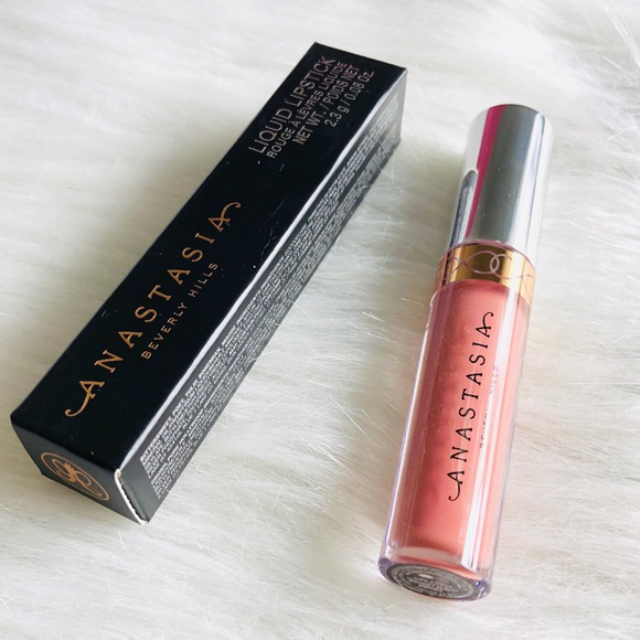 Best in Makeup Posh Party on Poshmark